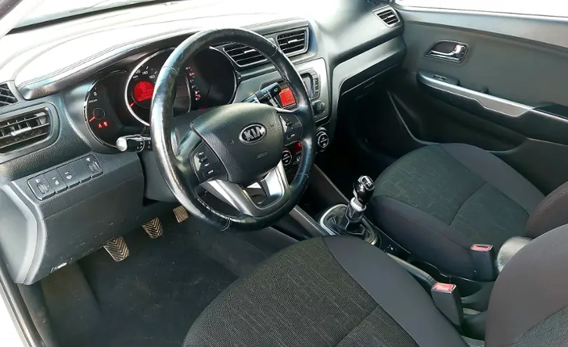 Купить Kia Rio 2014 года в Уральске, цена 5890000 тенге. Продажа Kia ...
